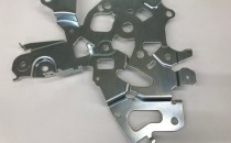 エクステンションサイドメンバー SCGA270-45 t=1.4 ボディ部品 | 製品事例 | 久野金属工業株式会社 | 複雑・高精度プレス ...